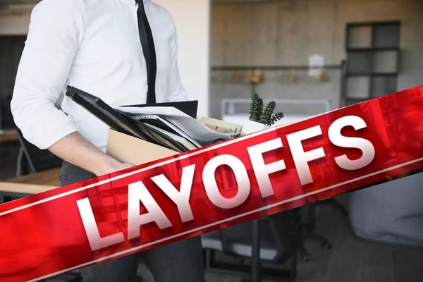 Downsizing in Tech industry: Analyzing the Biggest 50,000 Layoffs